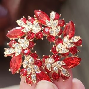 Jewelry | Rhinestone Red Wreath Brooch Pin Gold To | Poshmark
